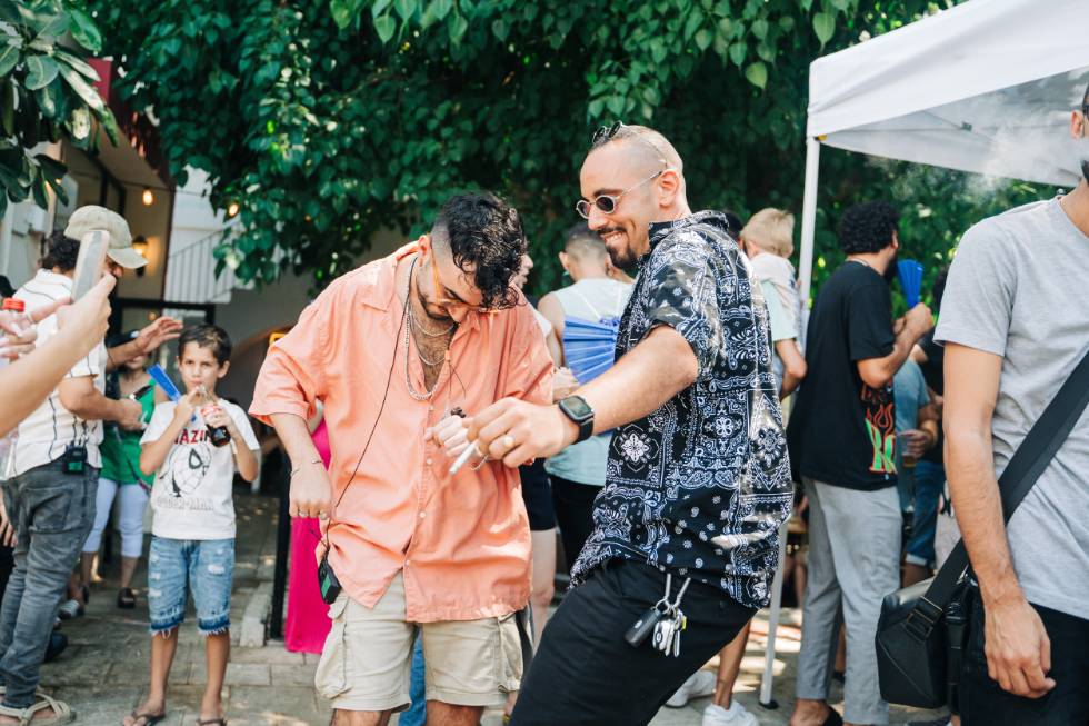 צהריים בחצר - מוזיאון ראשון לציון - Visit Rishon